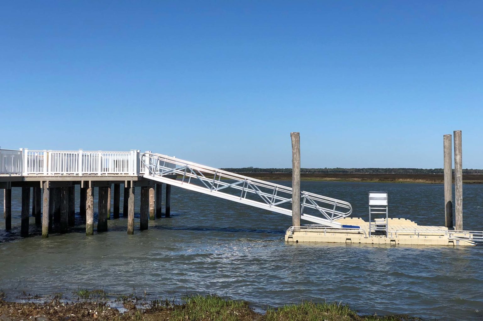 Municipal Dock Applications | EZ Docks Boat Launches & More